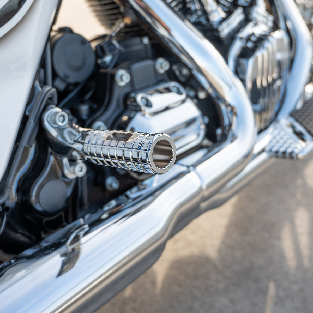SpeedLiner Footpegs, Chrome – ArlenNess